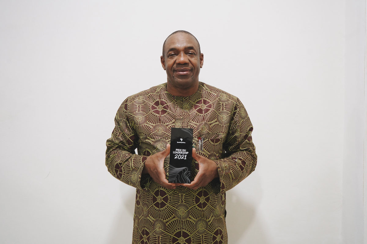 Prof. Samba Sow receives Speak Up Africa Award – CVD-Mali